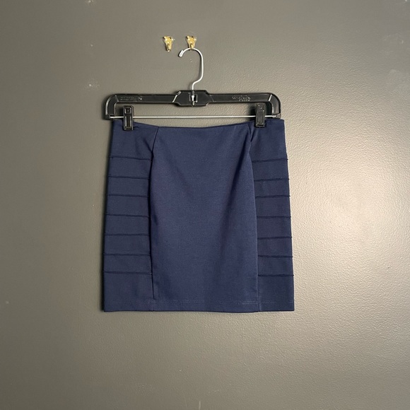 Forever 21 | Skirts | 654 Xxi Essentials Forever 2 Mini Pencil Skirt ...